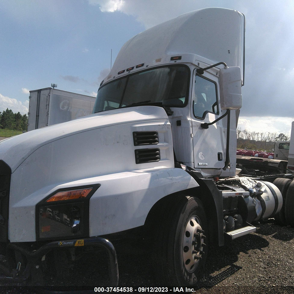 Mack Salvaged Trucks – Second Truck Parts