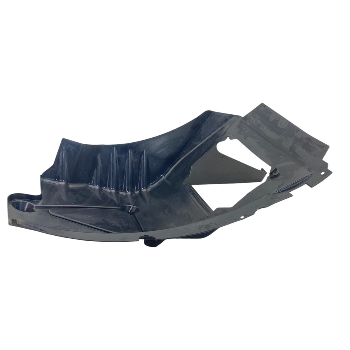 L46-1102 Genuine Paccar Left Side Inner Fender – Second Truck Parts