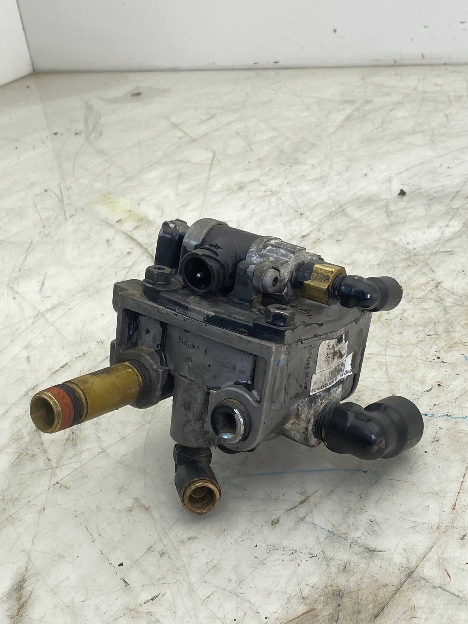 K105562 Bendix Brake Relay Valve – Second Truck Parts