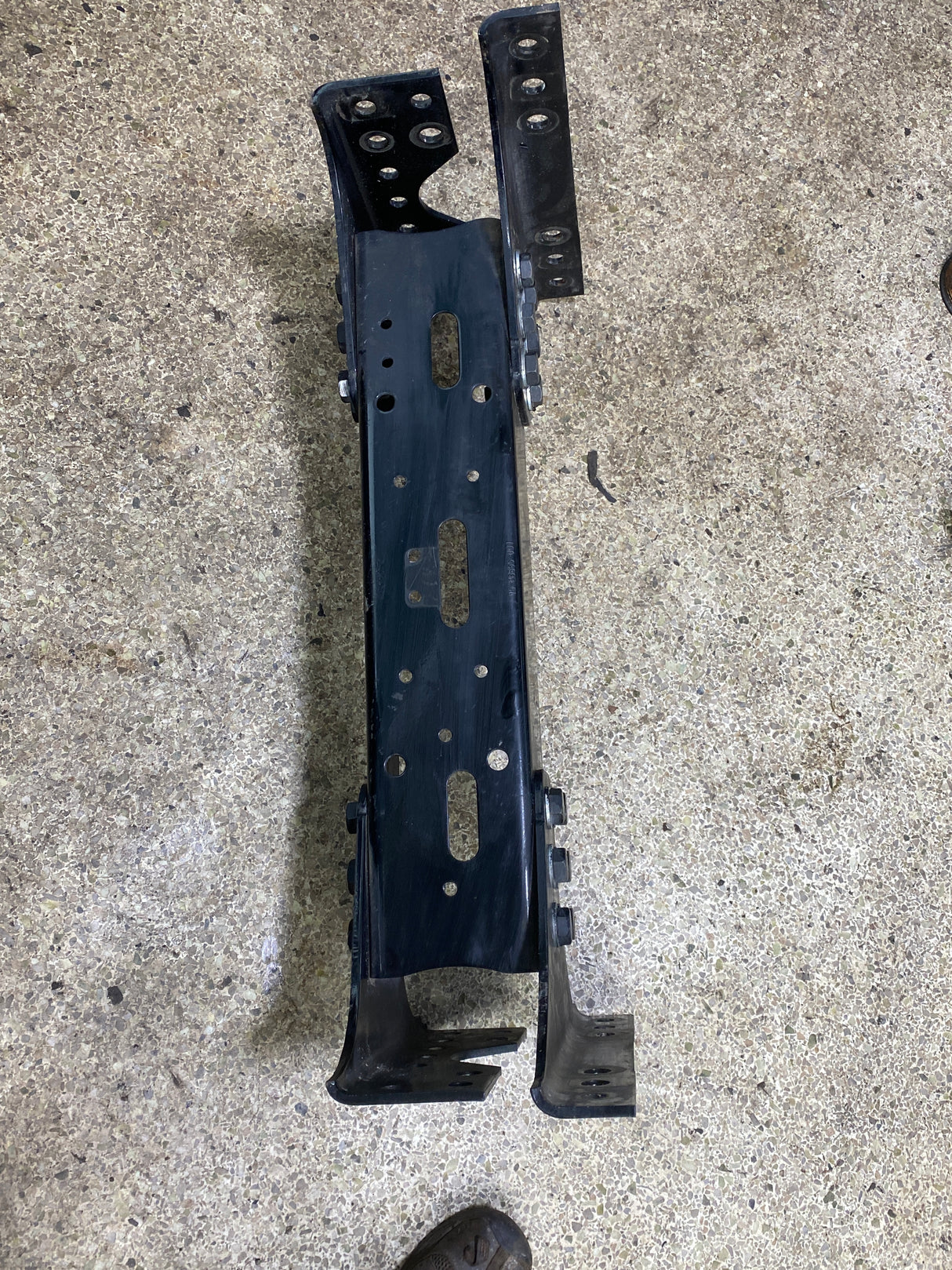 15-28356-001 Genuine Freightliner Rear Suspension Crossmember – Second ...