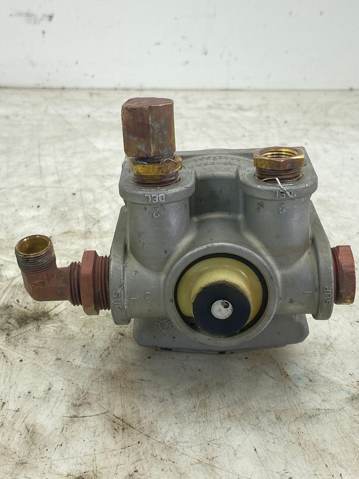 T-294866-D Genuine Bendix Air Brake Valve – Second Truck Parts