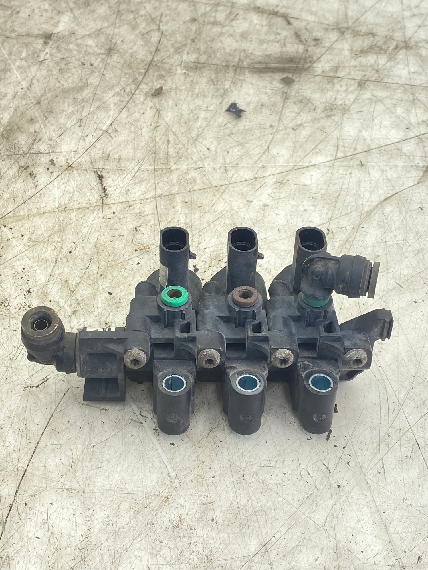 K062930 Genuine Bendix Air Valve – Second Truck Parts