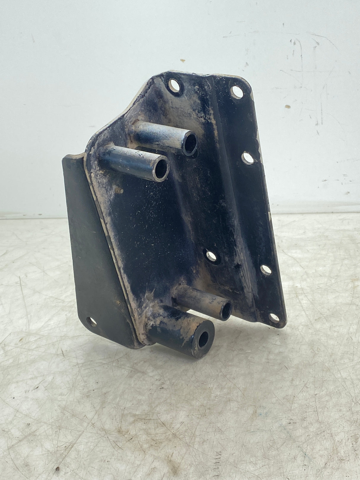 20-19218 Genuine Paccar Cab Suspension Bracket – Second Truck Parts