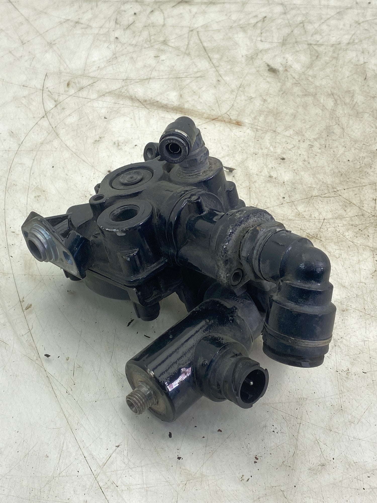 9730110260 Genuine Wabco Brake Relay Valve – Second Truck Parts