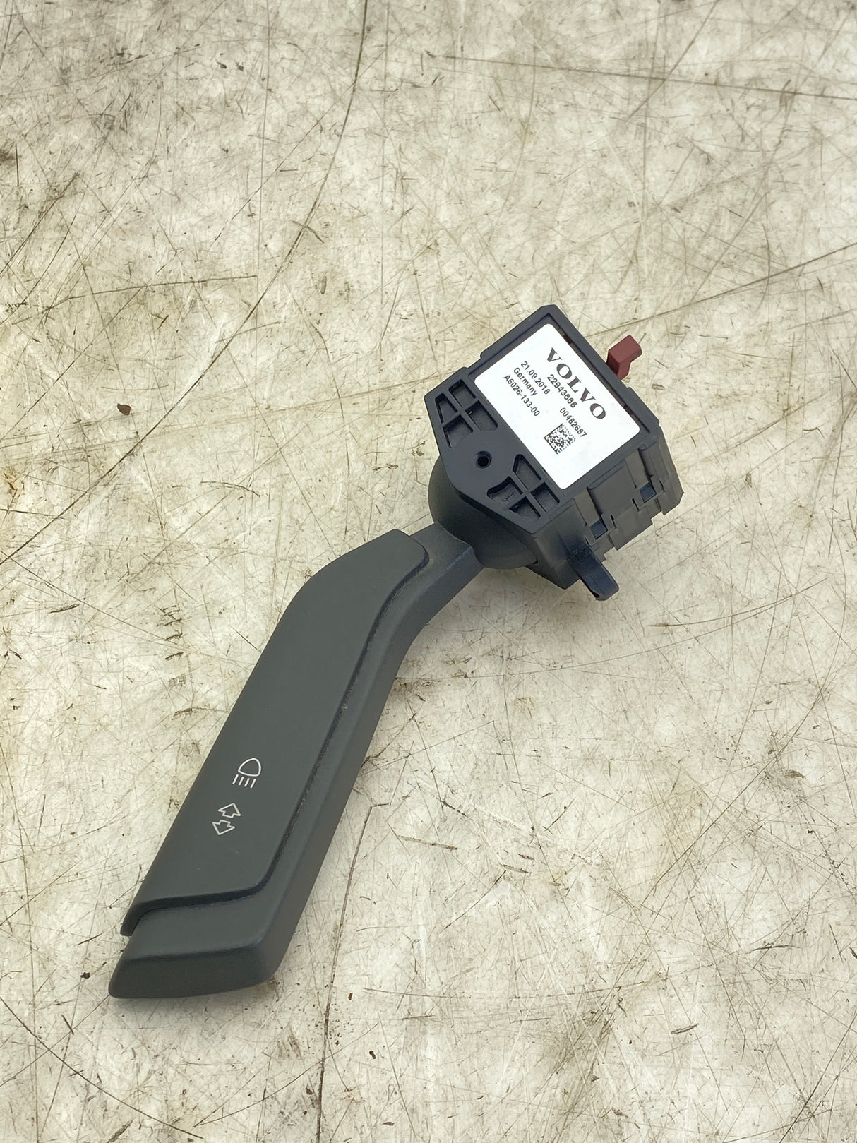 22943668 Genuine Volvo Turn Signal Switch – Second Truck Parts