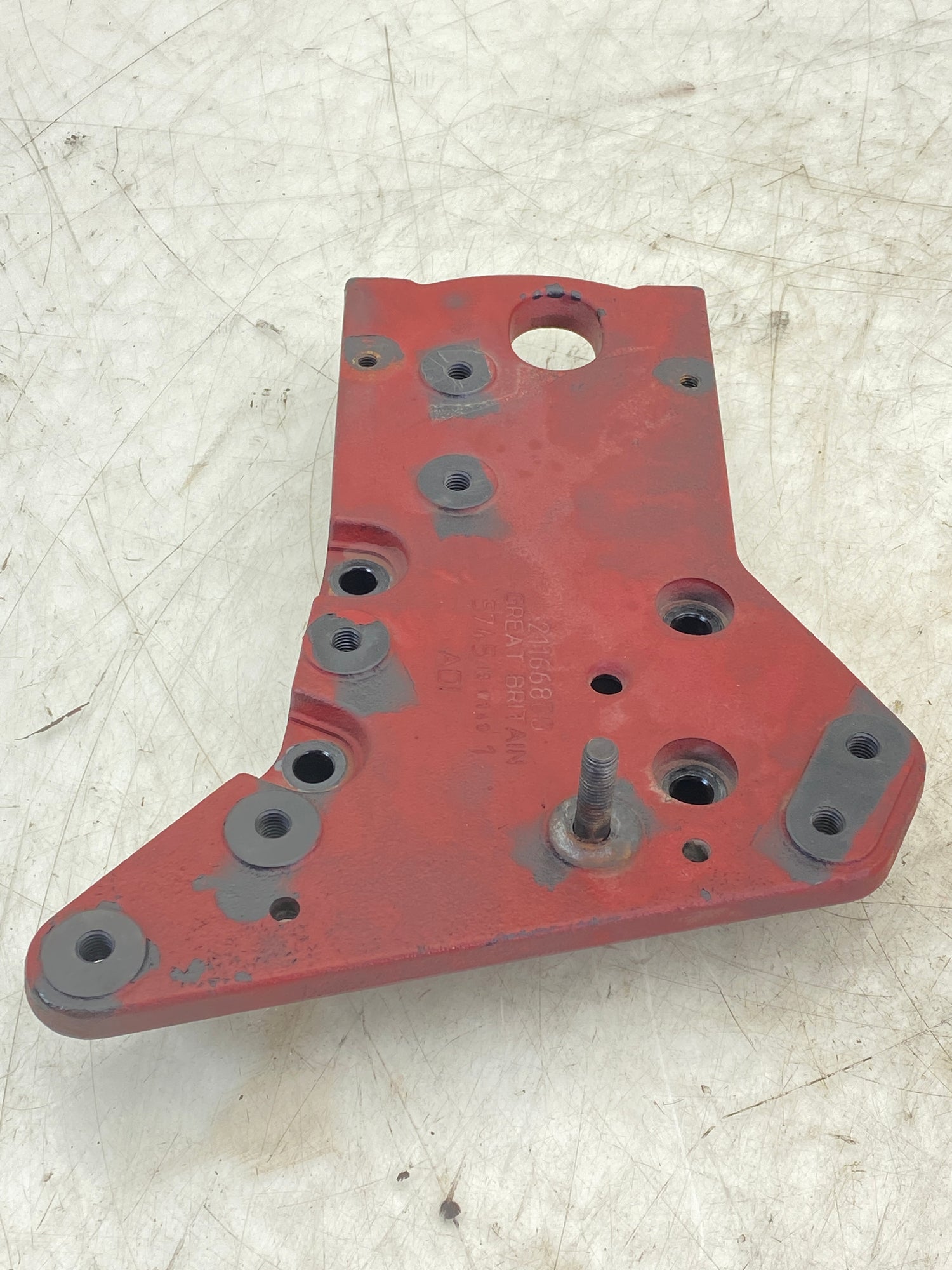 21166800 Genuine Volvo Engine Bracket – Second Truck Parts