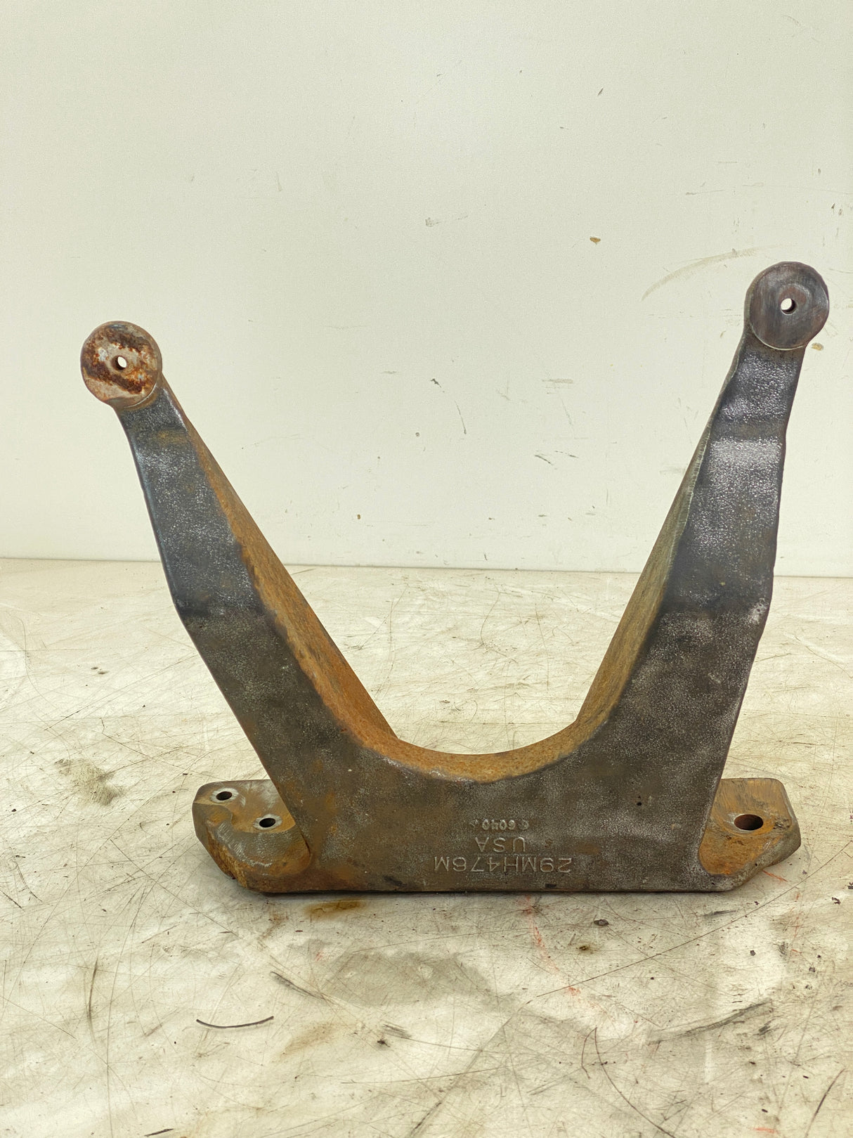 29MH476M Genuine Mack Radiator Shroud Bracket – Second Truck Parts
