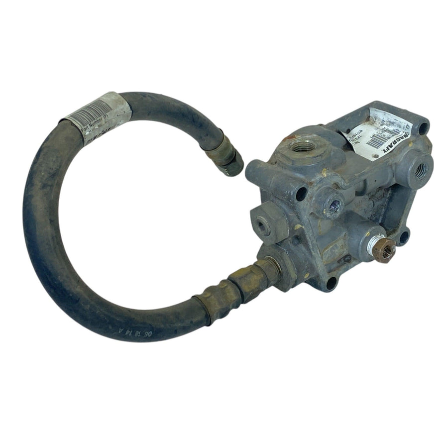 K066311 Genuine Bendix Tractor Protection Valve TP-5 – Second Truck Parts