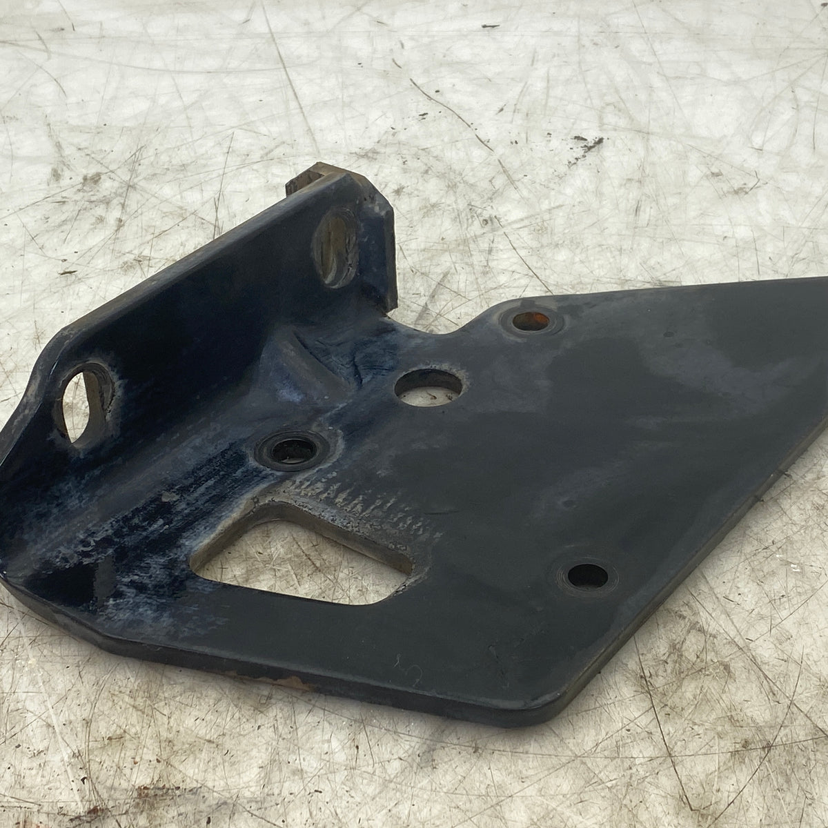 M11-6399 Genuine Paccar Dpf Box Bracket Pulled – Second Truck Parts