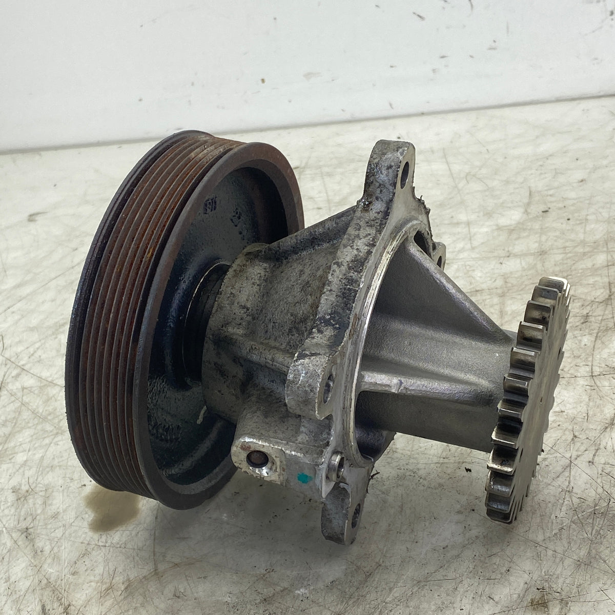 3005084C1 Genuine International Accessory Drive With Pulley Gear ...