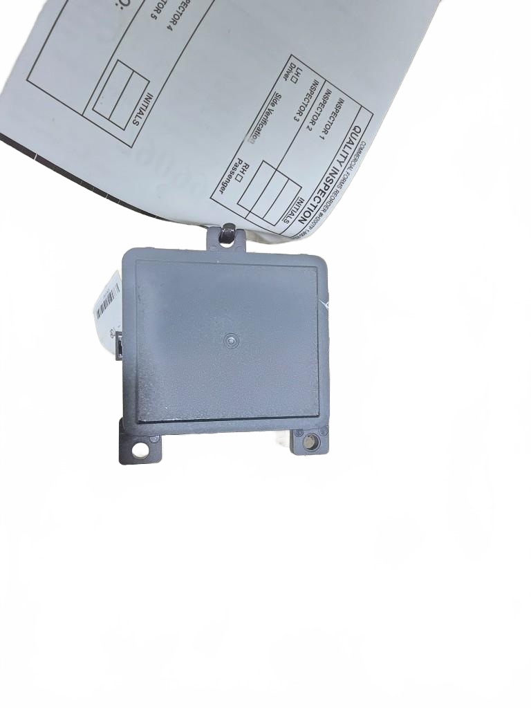 Volvo Short range radar control unit OEM 24574911D10 – Second Truck Parts